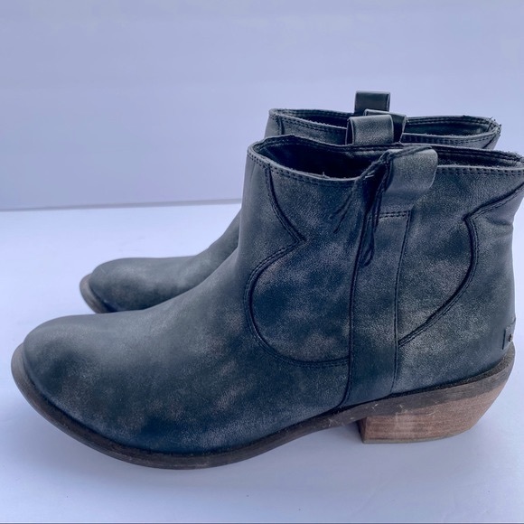 Restricted | Shoes | Restricted Gray Silver Metallic Western Ankle ...